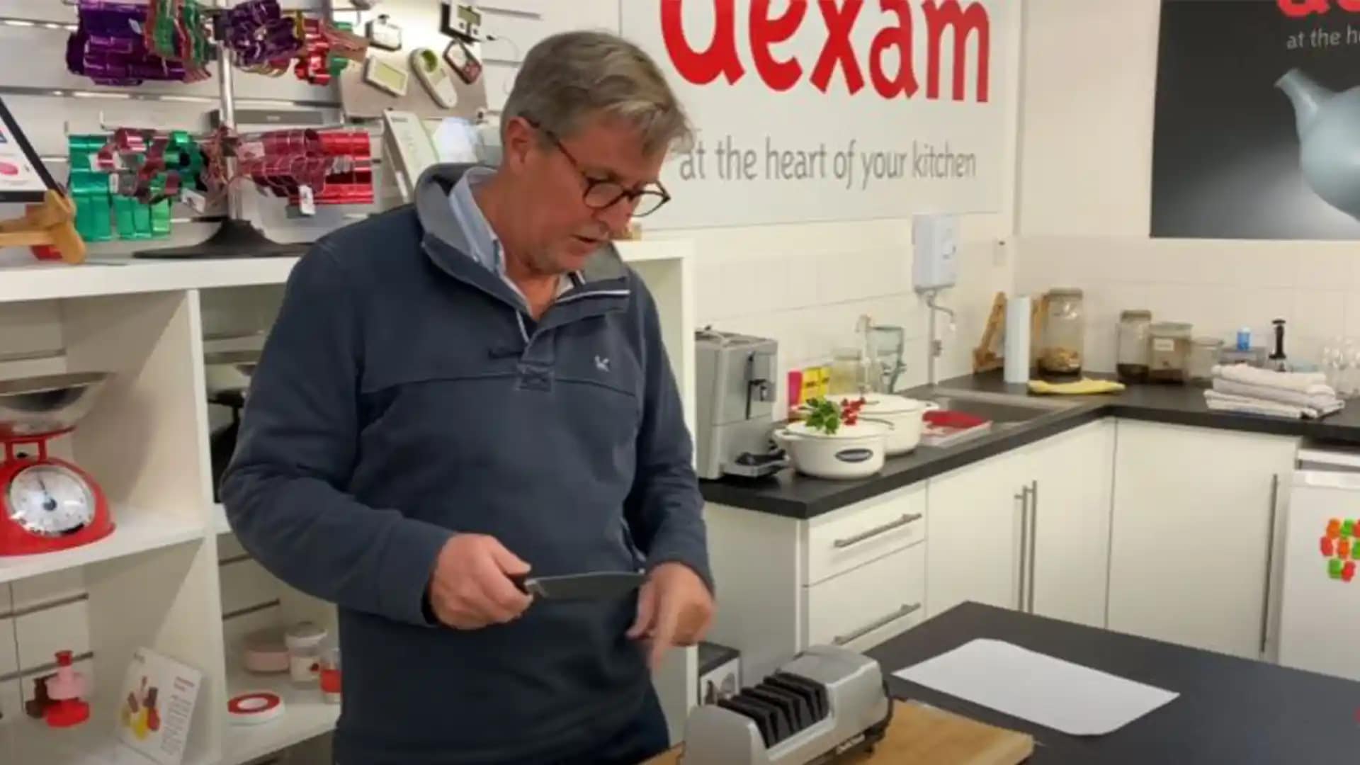 How to use Trizor XV Knife Sharpener