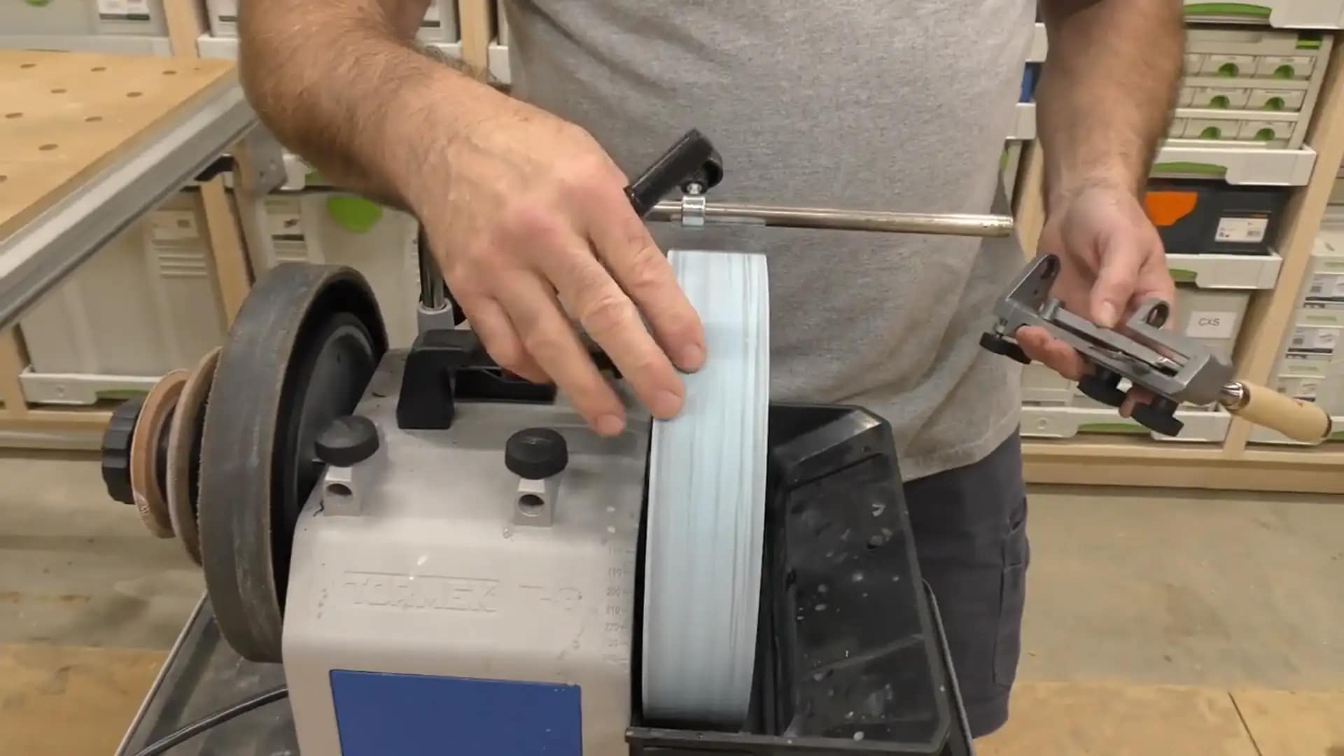 Sharpen Chisels with a Japanese Stone - Tormek T8